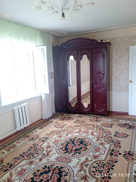 Аренда Меробод 1/3/4 этаж Рисивый