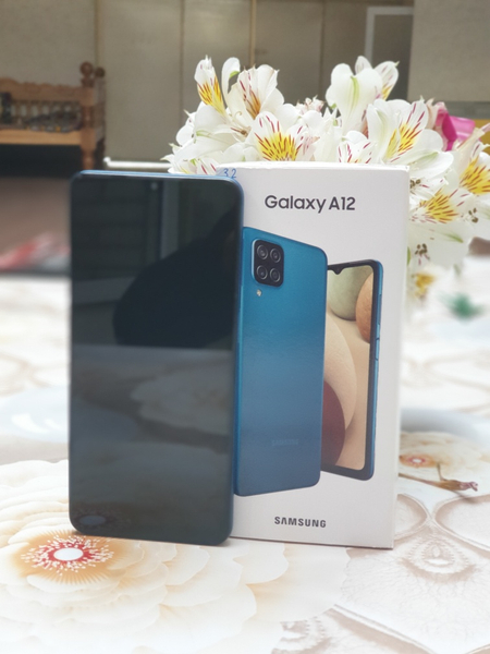 Samsung A12 с коробкой и документами