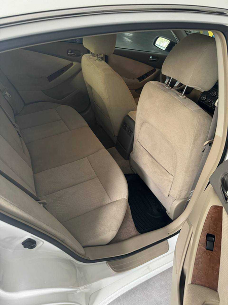 Продается Nissan Altima 2008 года, пробег - 55 500 км