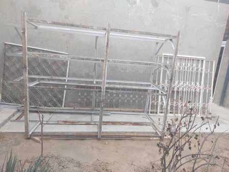 Продам угольник  российский