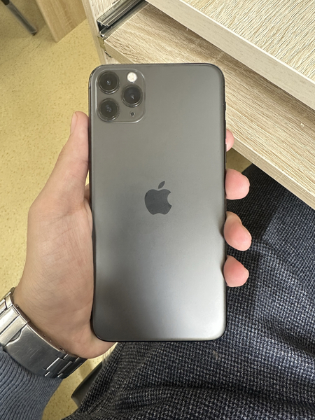 Идеал Iphone 11 pro max LLA 256gb