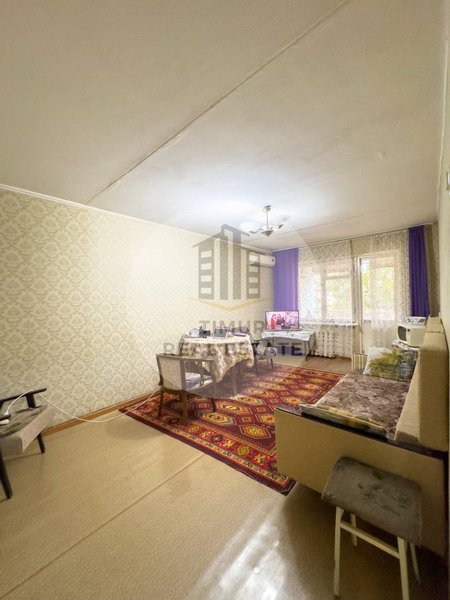 Продажа 3/4/5 Максим Горький . Балкон 2х6 .70м2