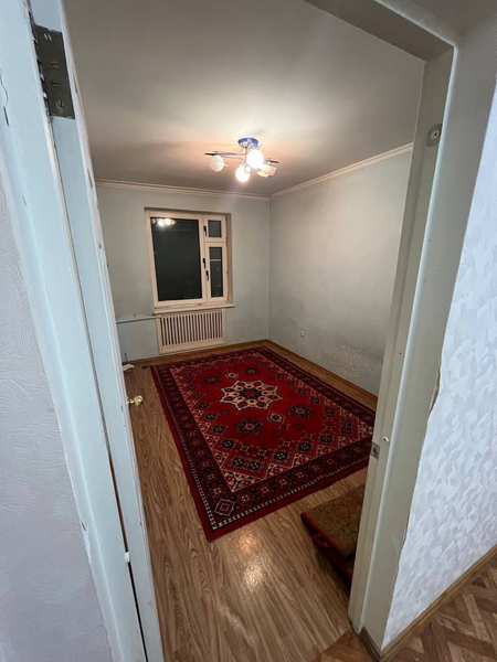 ПРОДАЁТСЯ квартира своя Чиланзар ,Хамза метро ориентир Алиев золото