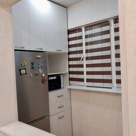 Феруза кафе Согдниана  1 в 2 комнатная. Мебель , техника