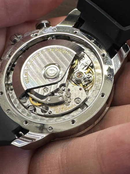 Продается срочно часы Chopard miglia 1000