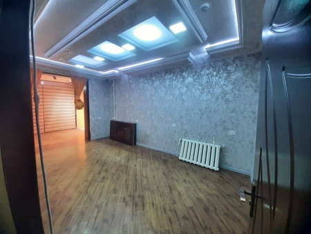 Чиланзар 11 2/1/4 фасад 9 метр