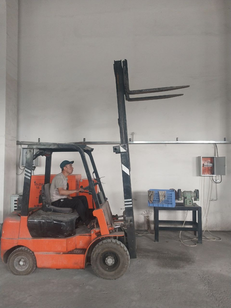 Kara yuk kutargich 1.5 t