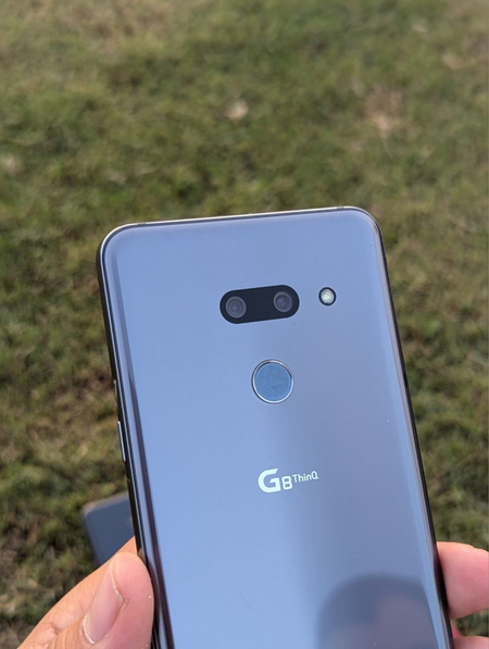 Lg g8 (6/128 в идеальном состоянии 6/128)