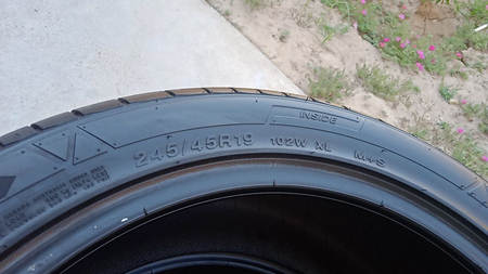 245 45 R19 Shina Duraturn Mozzo