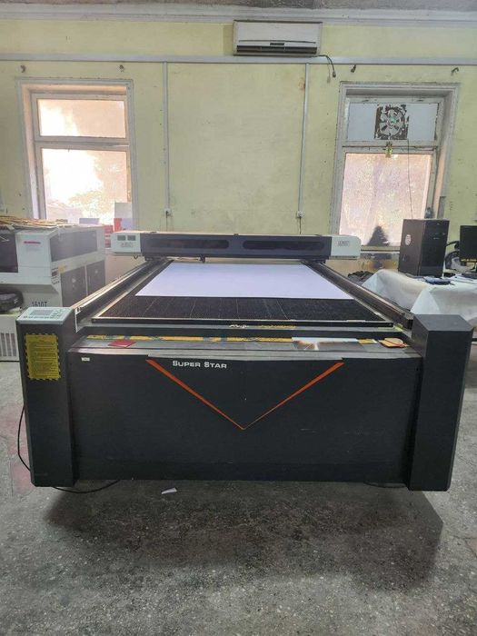 Продам не дорого Лазерный станок CO2 130WT