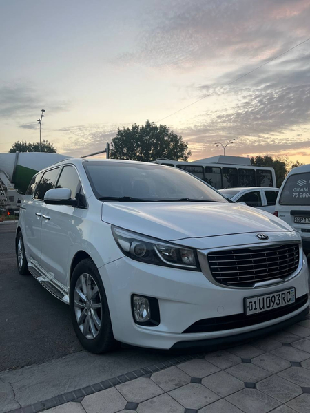 Продается Kia Carnival