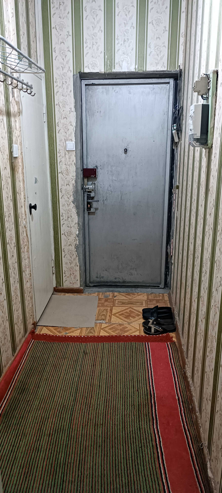 Продам свою 2*3/2/4 квартиру Чиланзар-11, Фархадский,зеркала, не торец