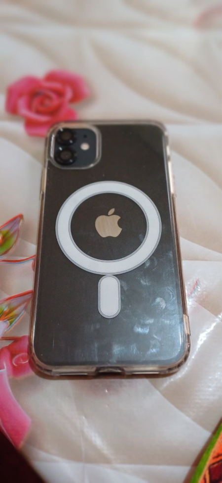 Iphone 11 sotiladi