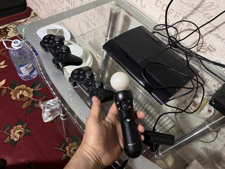 PS3 super slim sotiladi