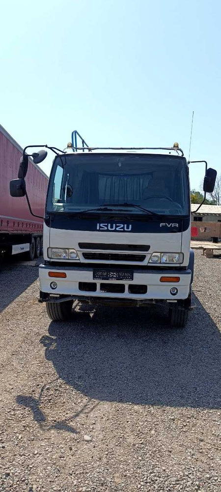Продаётся водовоз 8 м3 (без насоса) ISUZU FVR 33 GLD
