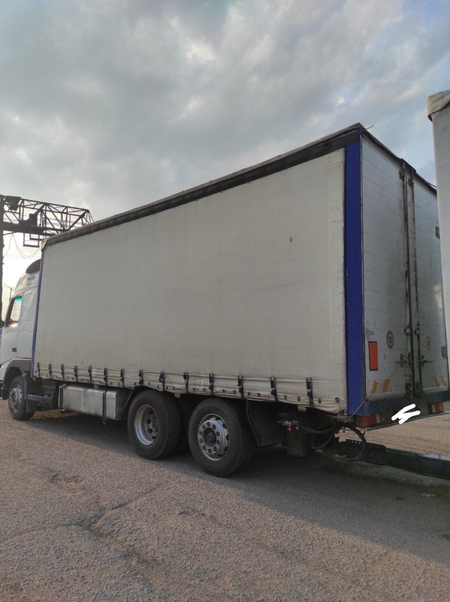 Volvo paravoz sotiladi