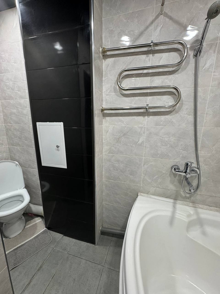 Shayxontoxur Sebzor 2xona uy 600y.e