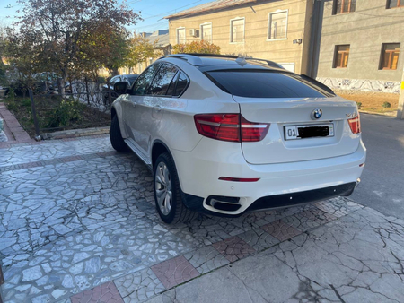 BMW  X6 M  Srochna