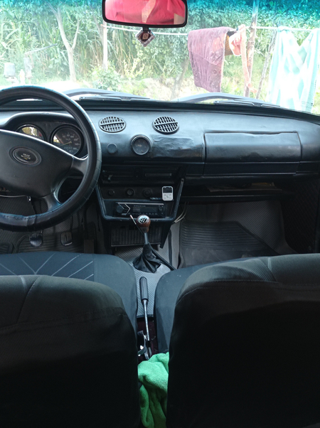 Vaz 2106 sotiladi
