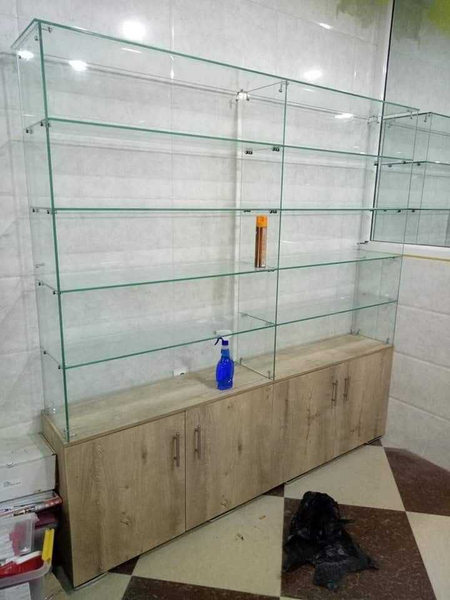 Готовим на заказ прилавки, стеллажи, витрины для магазинов!