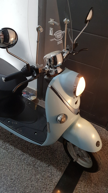 Оригинальный электроскутер Италия Vespa