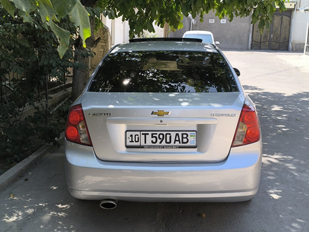Lasetti aftamat 1.8 2011yil full kondidsaner luk iwlawlari zor