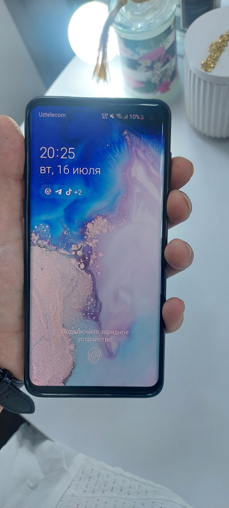 Samsung S10 ideal