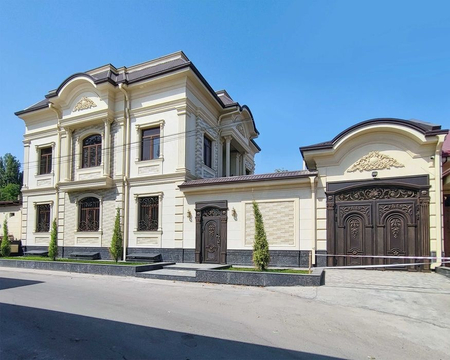 Продаётся Евро дом. Центр Луначарского