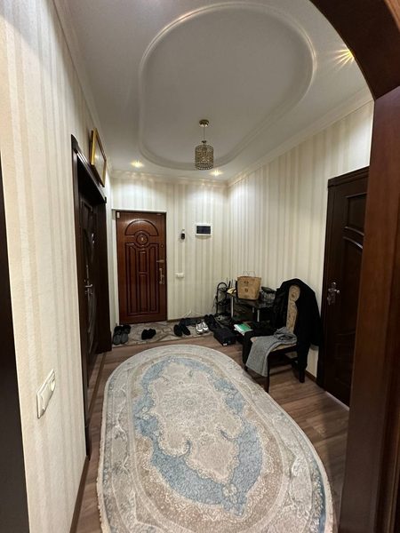 Срочно продается квартира 3/2/5 Юнусабад 19 квартал