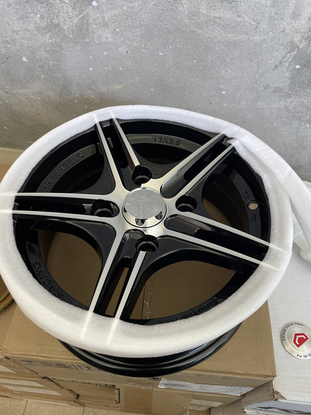 R-13 Vossen Янги диска.