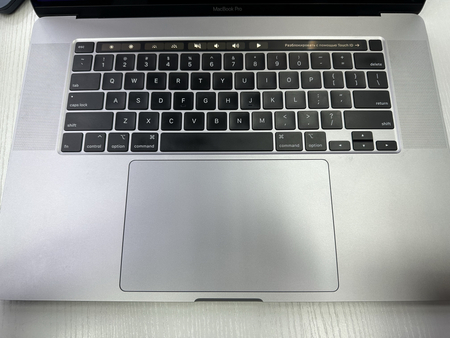 MacBook Pro 16-inch 2019 touch bar