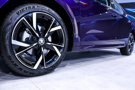 Skoda Octavia TSI 280 Exclusive и Luxury