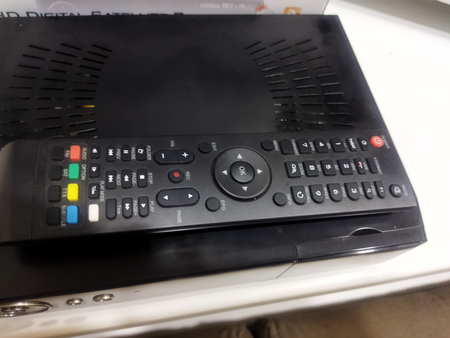 Спутниковый тюнер ресивер Superbox z500