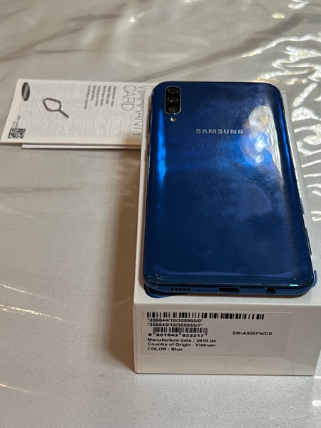 Продаётся Samsung A50