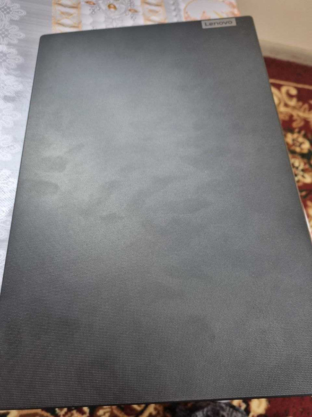 Lenovo V15 Core I3 8/256