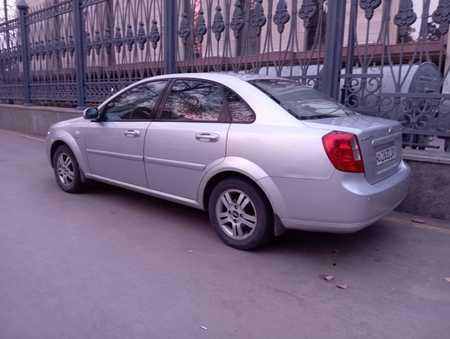 Lacetti 1.8 серебристый металлик