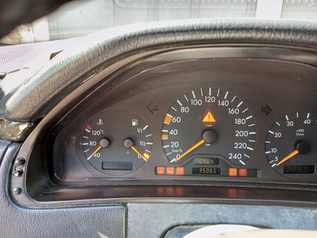 Мерседесс бенз W210 ОМ112 АКПП Рестайлинг 1999 года с ГБО.
