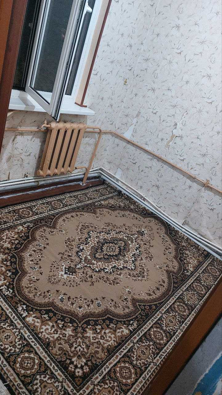 Маданият институтининг олдида 2 хона 3 хона қилинган