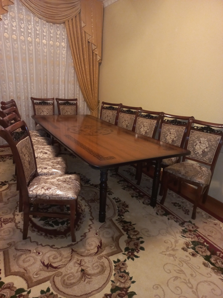 Стол стул сотилади 12 талик