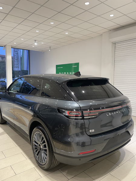 Leapmotor C11 hybrit comfort dop pozitsia