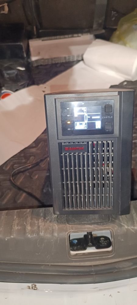 Продается срочно UPS Santak 1000VA/800W