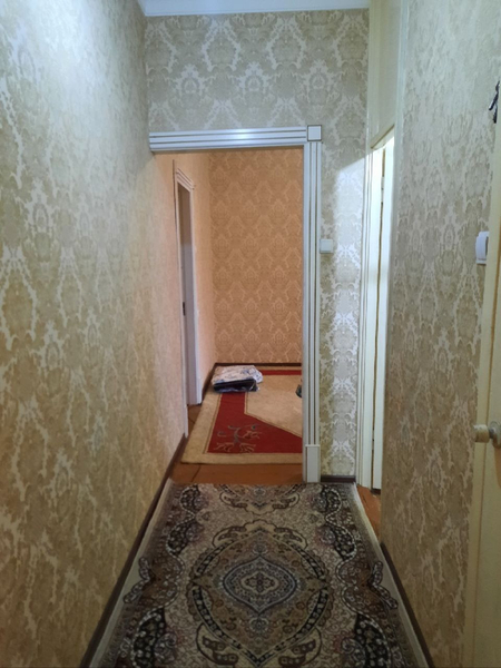 Чилонзор 10 квартил метро олдида оилага квартира бор