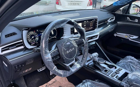 Kia K5 boʻlib toʻlashga 2024