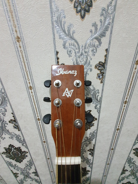 Электроакустическая гитара Ibanez