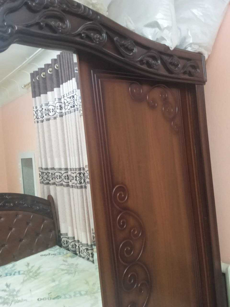 Spalniy mebel, shkaf, kravat, oyna tryumo
