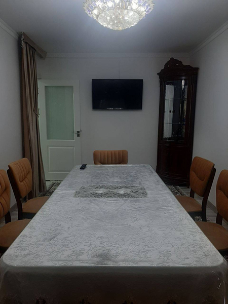 Феруза продаётся квартира 3/2/5 балкон 2х6