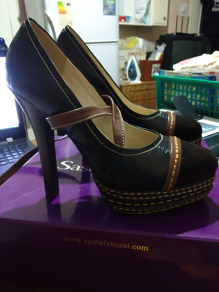 Туфли кожаные женские, новые, 39р, Sahsa Fabiani