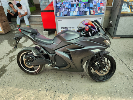Elektro Sport Bike Srochna sotiladi