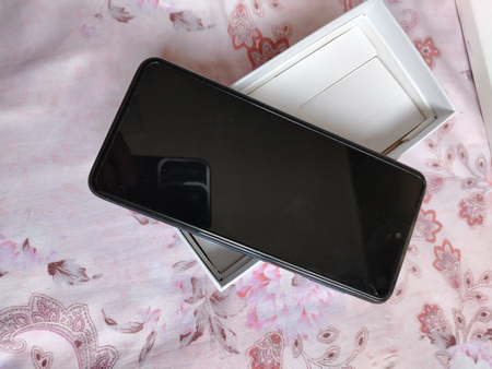 Telifon sotiladi 2 ta Redmi note 9s - Redmi note 7 yaxshi ishlafilgan