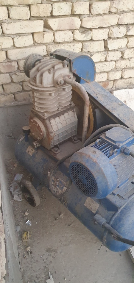 Kompressor sotiladi 380v qushimcha balon ham bor
